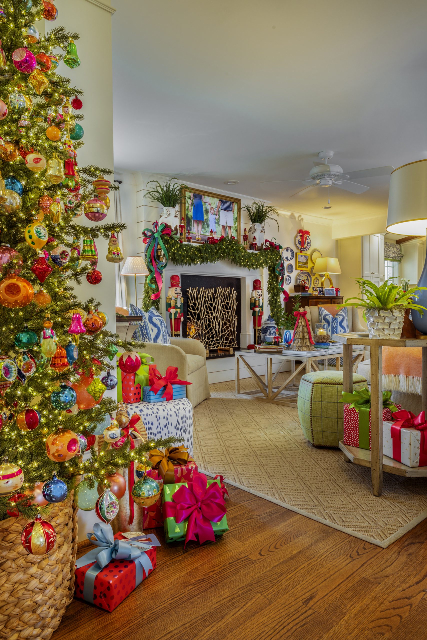 A Colorful Christmas - Columbia Metropolitan Magazine